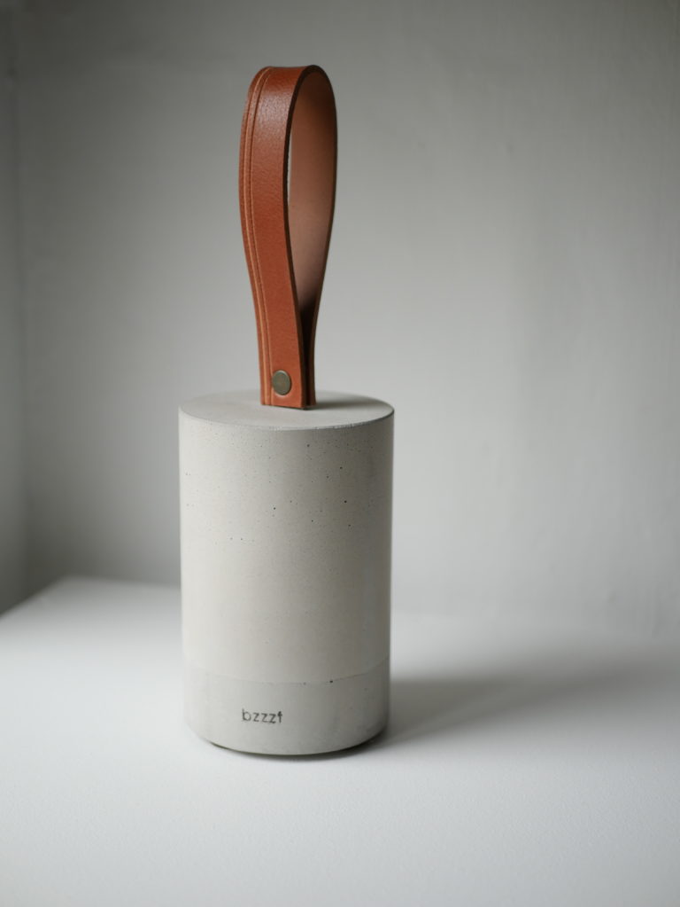Cale porte Béton et Cuir - L'INATELIER Design et Artisanat Français